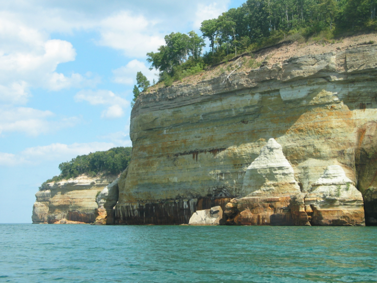 Everything You Need to Know About Pictured Rocks Cruises - Freshwater ...