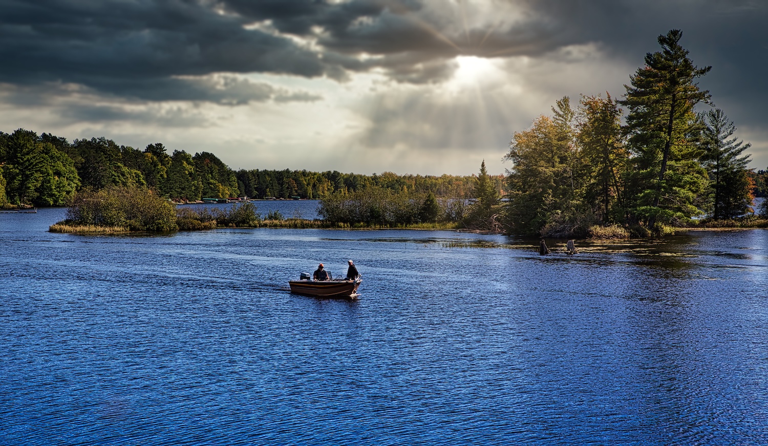 Best Lakes for Boating in Michigan - Freshwater Vacation Rentals